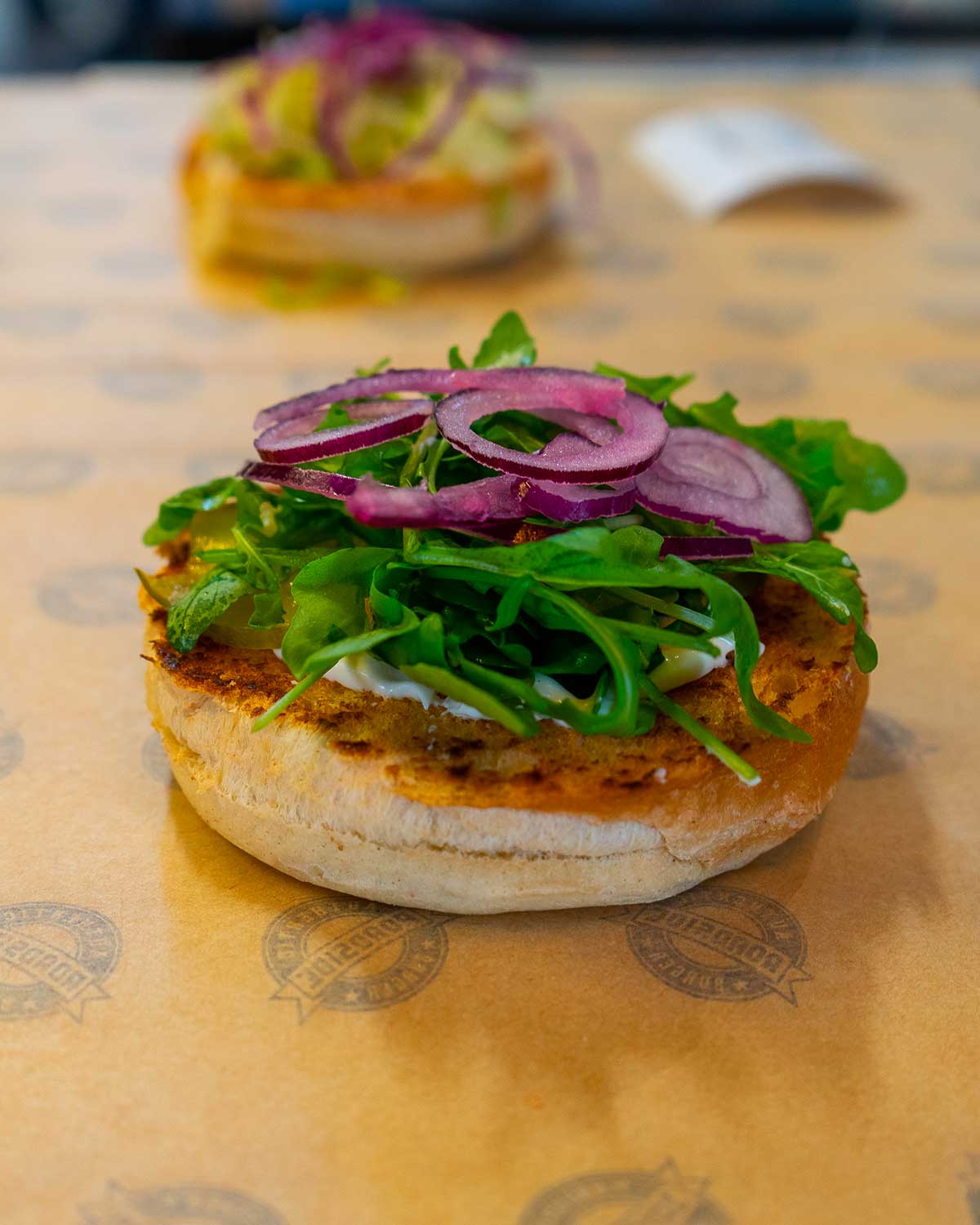 Roadside la restauration rapide à l'américaine et artisanale